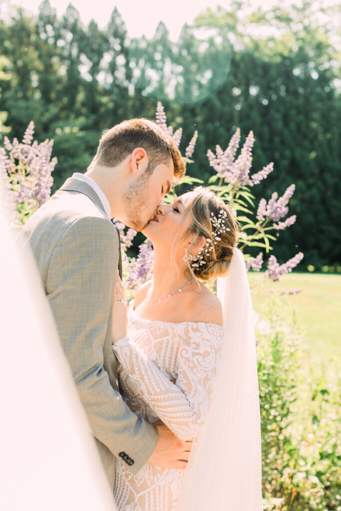 Laura & Conner's elopement session | Planting Fields, Oyster Bay ...